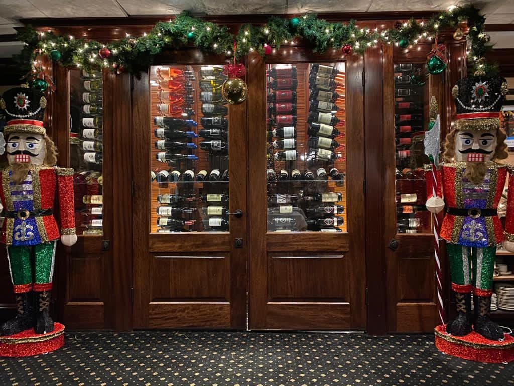 Oakdale's Snapper Inn closing until March - Greater Long Island