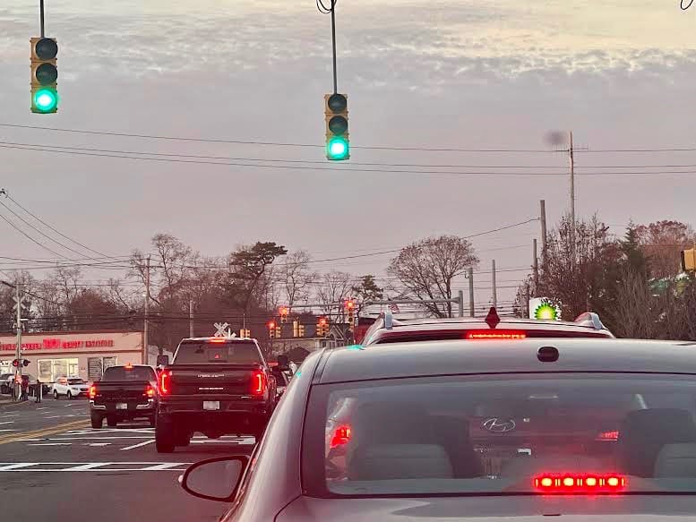 How to spot the most clueless drivers on any American roadway