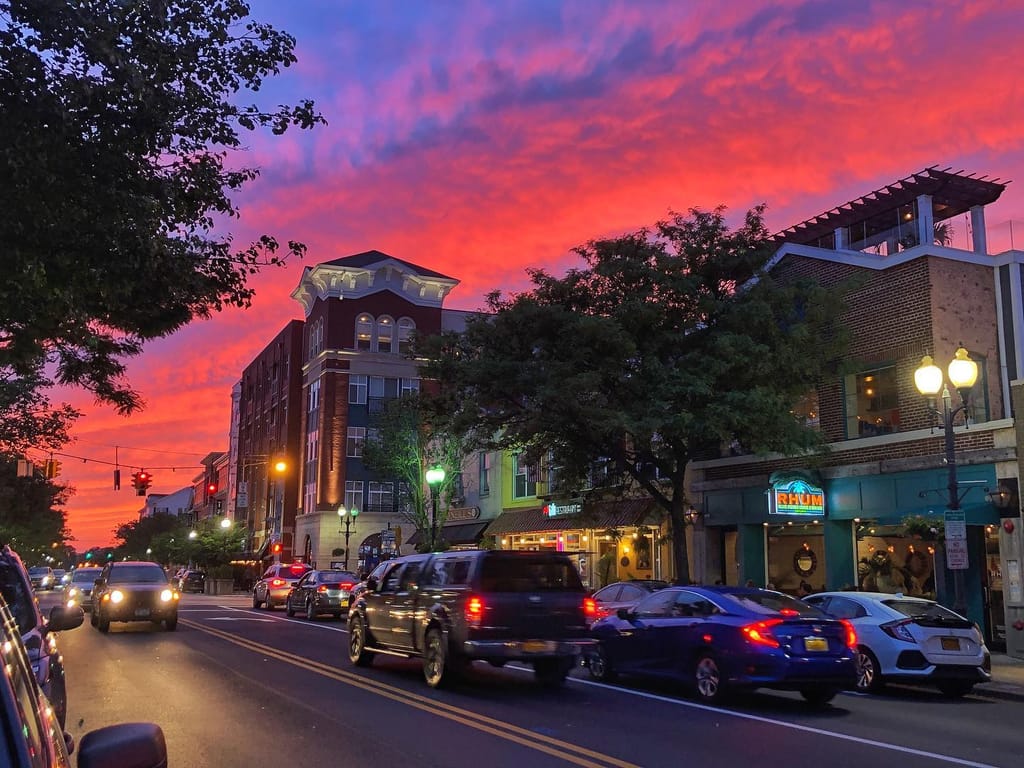 Long Island food and activity guides from greaterlongisland.com