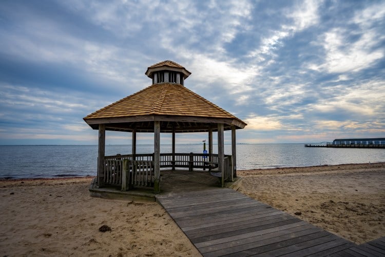 Town of Islip builds new roofs for beach gazebo and pavilion - Greater ...