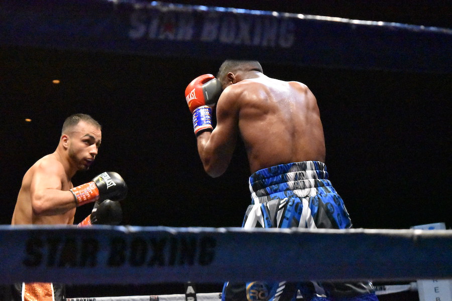 Bellport's Alex Vargas win streak continues, he's now a perfect 6-0 as ...