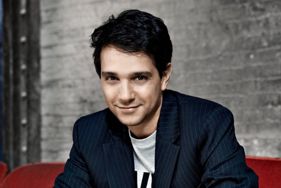 'Karate Kid' and 'Cobra Kai' star Ralph Macchio makes Suffolk Sports ...