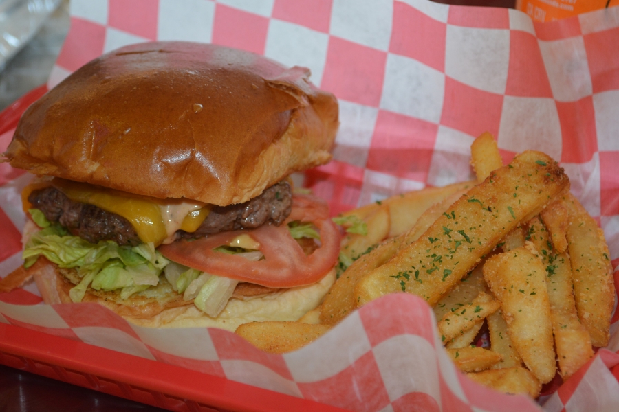 Arcadia Retro Eats in Levittown is all about '80s and '90s throwback ...