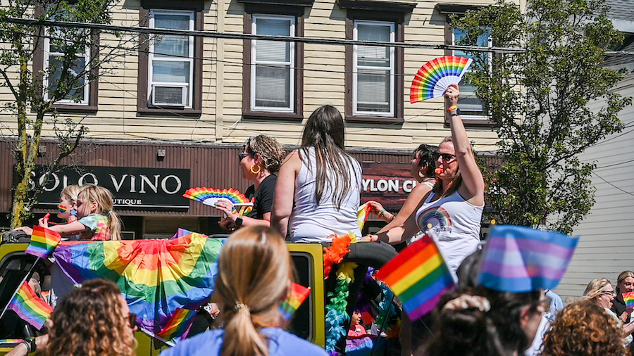 25 Photos: Downtown Babylon was covered in rainbows for its third ...