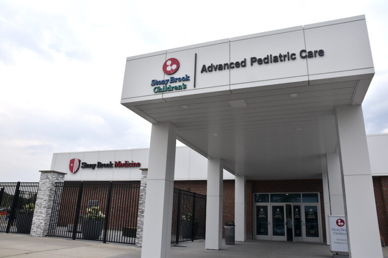 Stony Brook opens its multi-specialty care facility at Smith Haven Mall