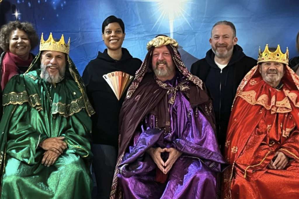 Three Kings Day celebrations in Brentwood draw thousands of children