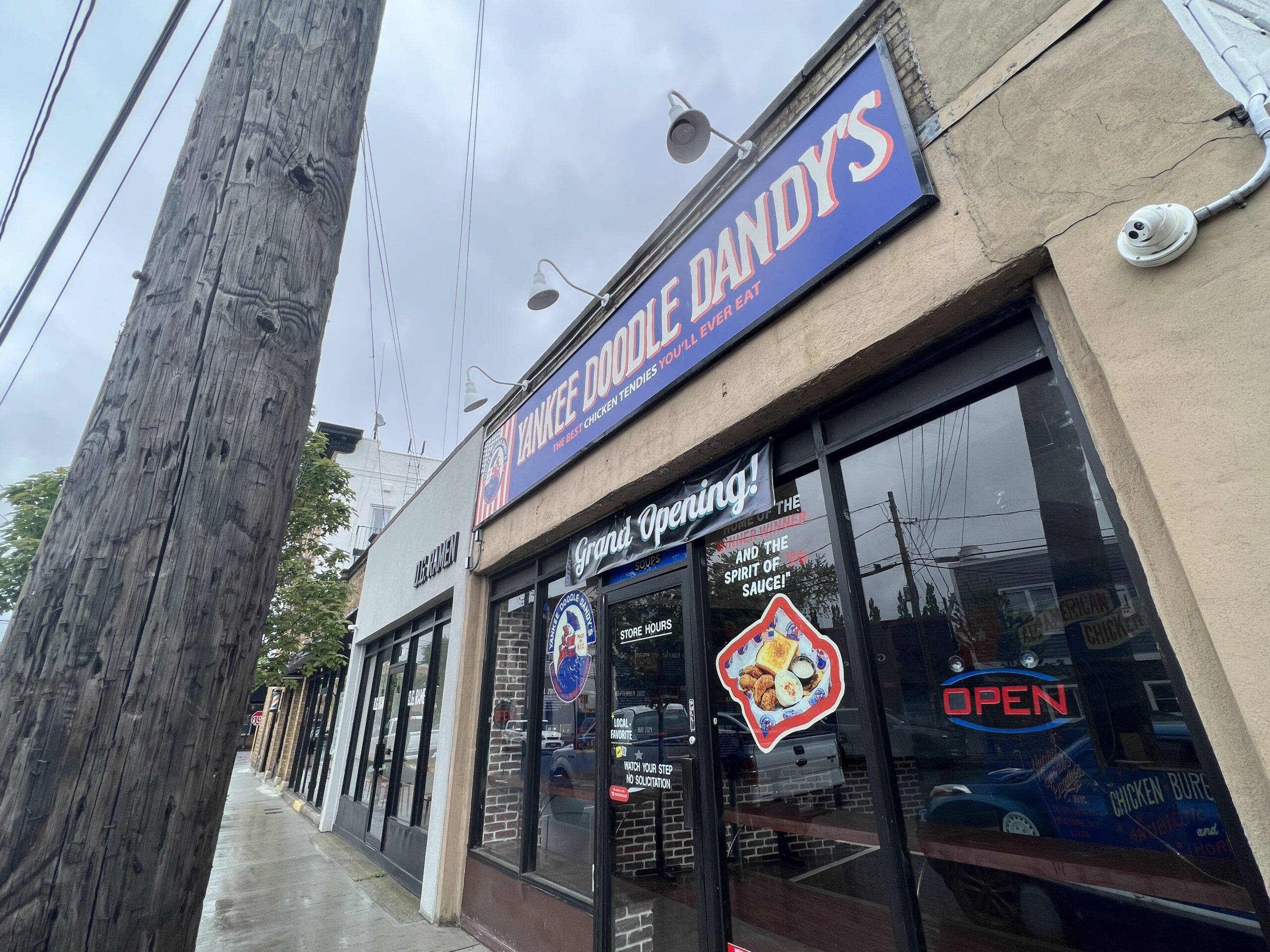 After a viral push to save Yankee Doodle Dandy's, LI stores will close