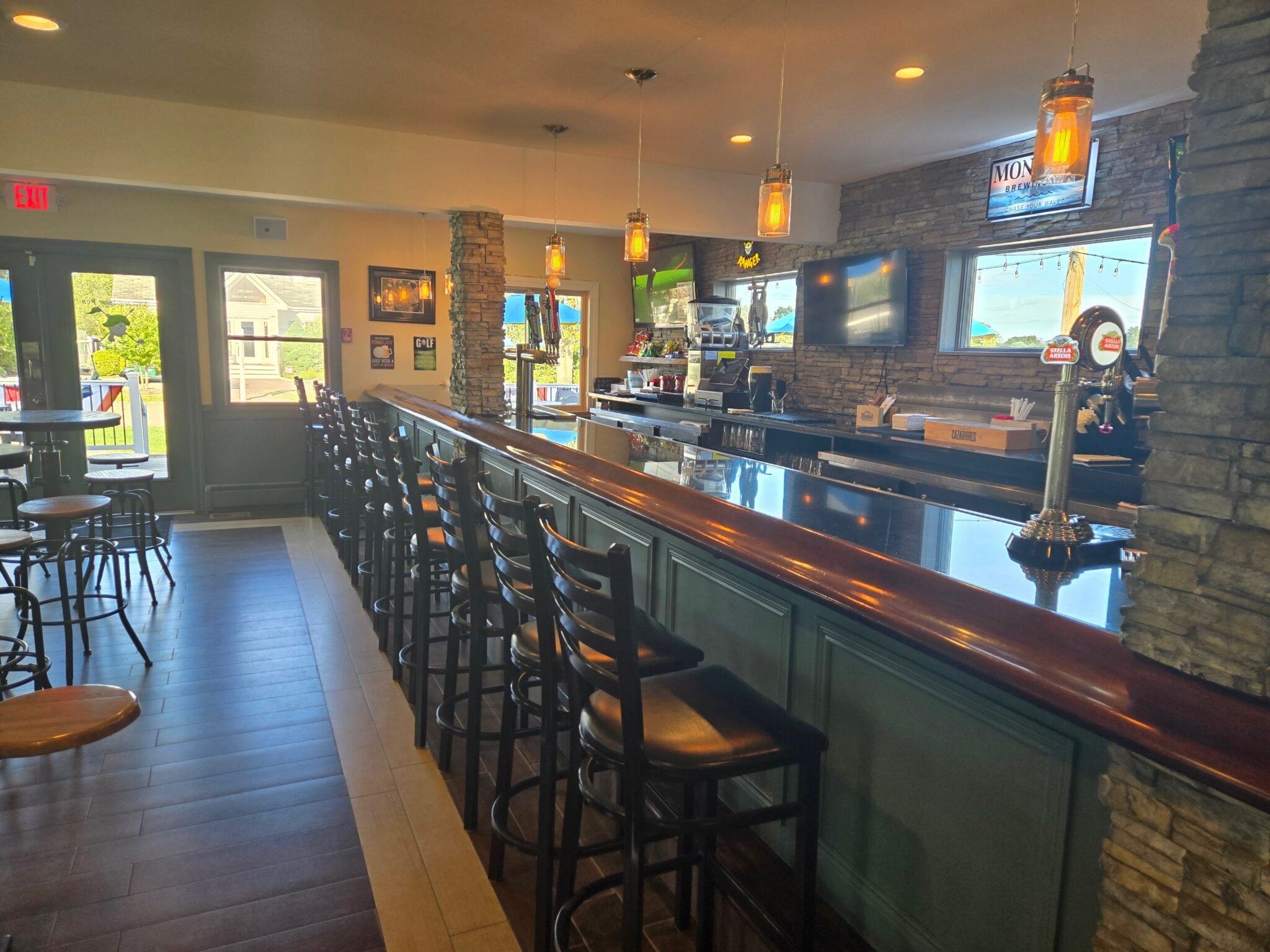Village Idiot Pub opens at Indian Island golf course in Riverhead