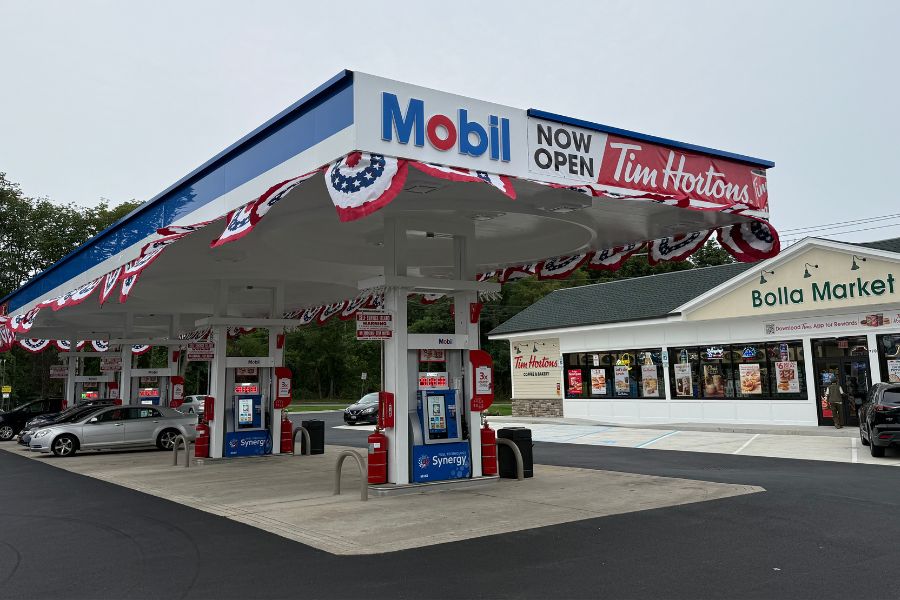 There's a new Bolla Market in E. Patchogue, and it comes fully loaded