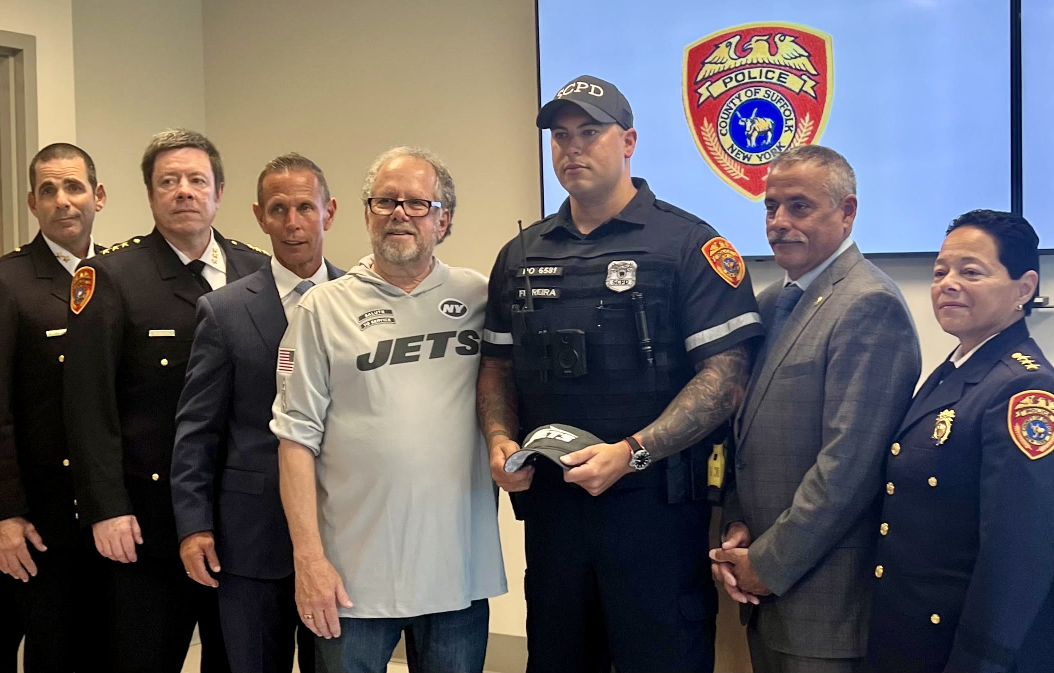 Suffolk officer who lost both legs in Afghanistan gets Jets honor