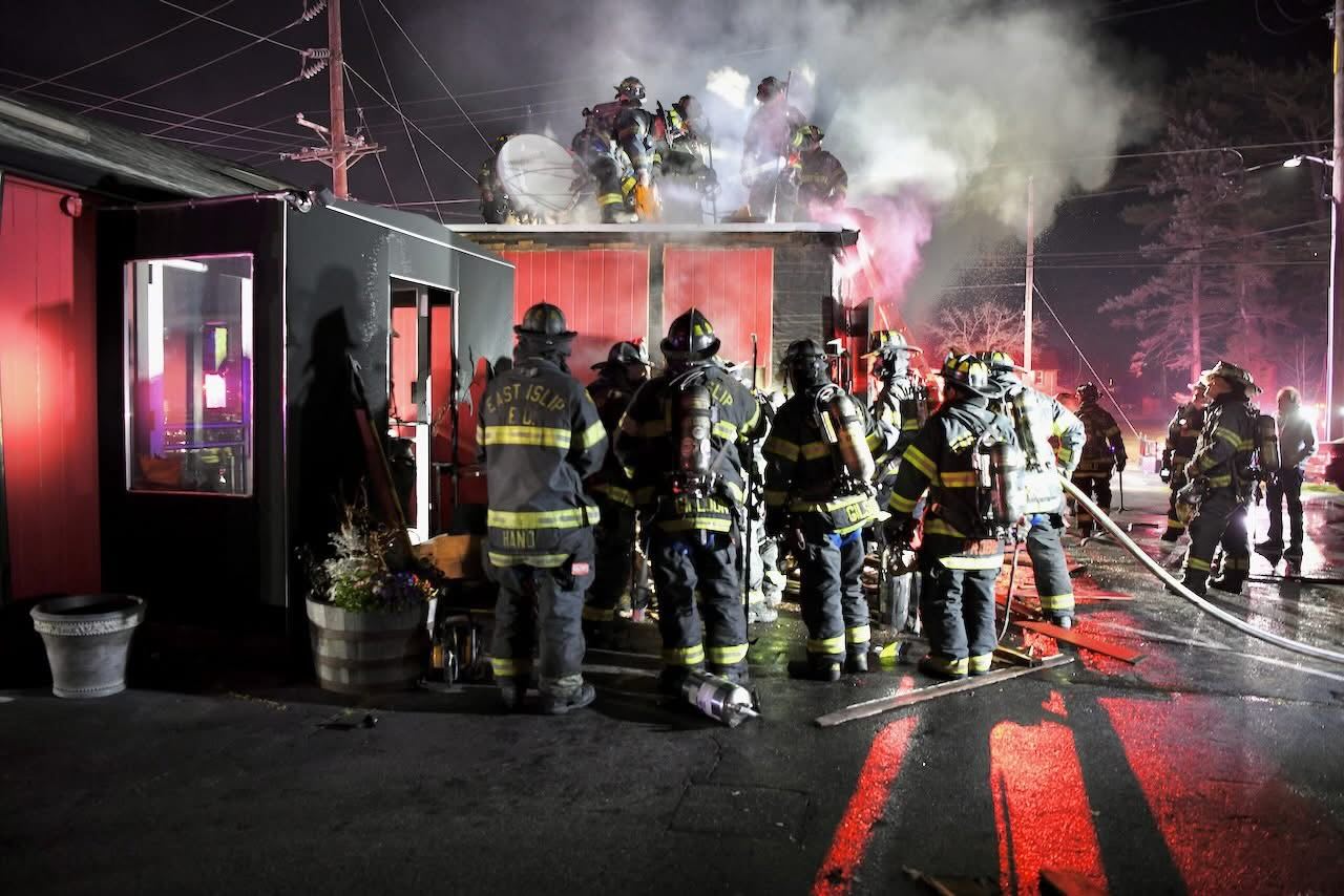 Riley Fibbers fire set by patron after being kicked out, police say