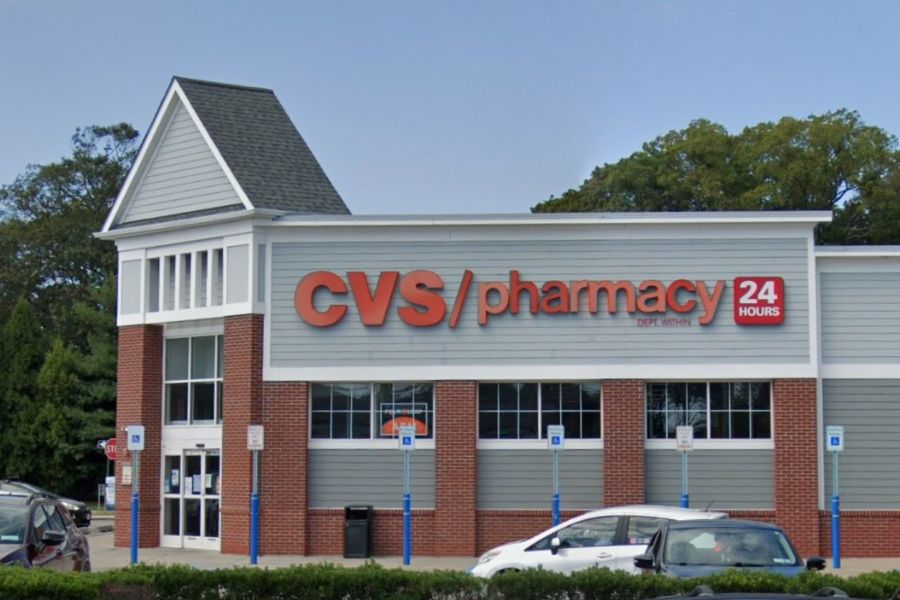 Employee, 23, fatally stabbed inside CVS in Lindenhurst on Christmas